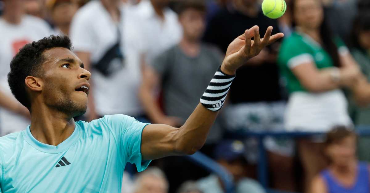 Felix Auger-Aliassime edges Dominic Thiem in epic five-set opener in Melbourne - TennisBuzz ...